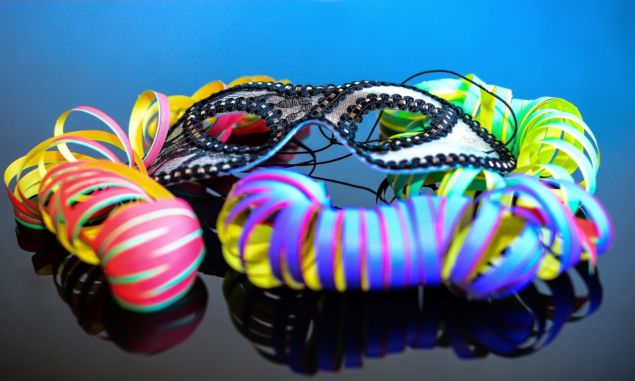 10 Awesome Fancy Dress Themes and Ideas